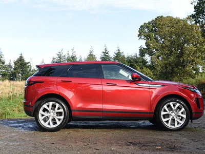 Drive with us: Range Rover Evoque D150 S review | Carparison