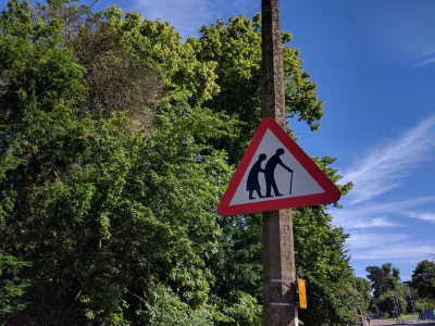 The surprising transformation of Britain's road sign | Carparison
