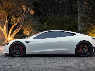 10 of the cool Tesla features you may not know about | Carparison