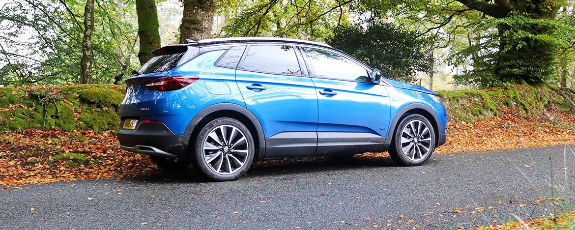 Drive with us: Test driving the Vauxhall Grandland X Hybrid4 | Carparison