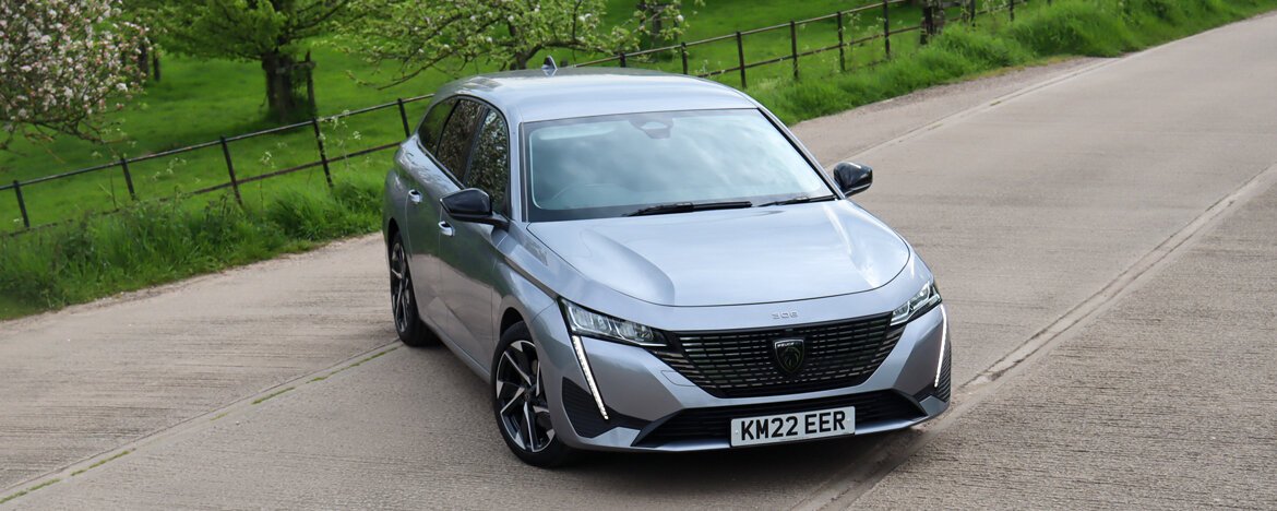 Peugeot 308 SW Review: The perfect SUV alternative? | Carparison