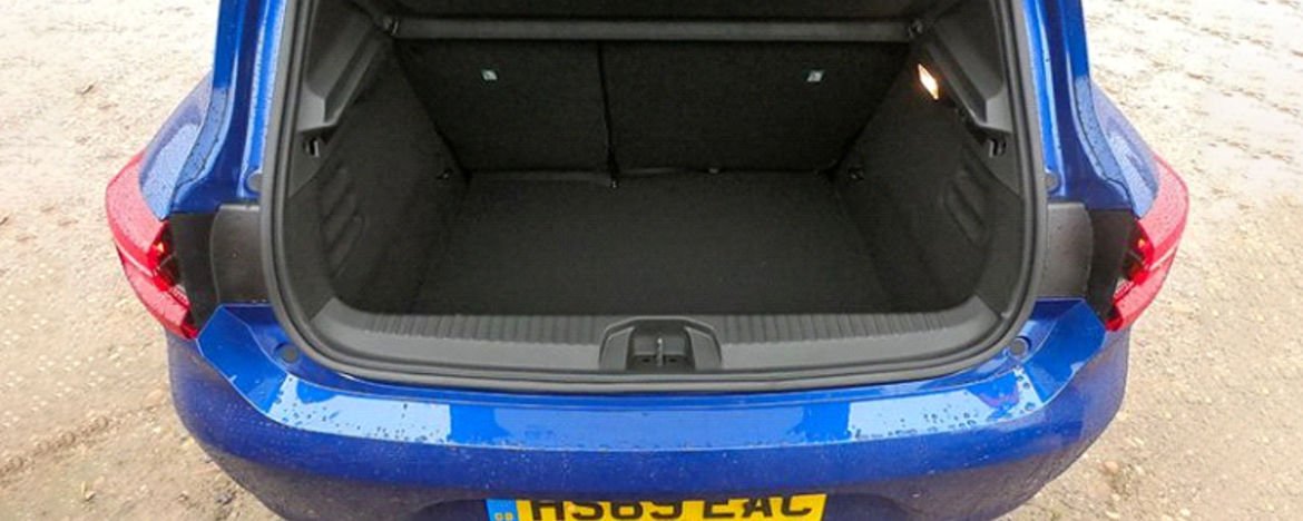 Drive with us: Test driving the new Renault Clio | Carparison