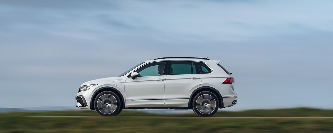 Small SUV Showdown: Nissan Qashqai vs Volkswagen Tiguan | Carparison