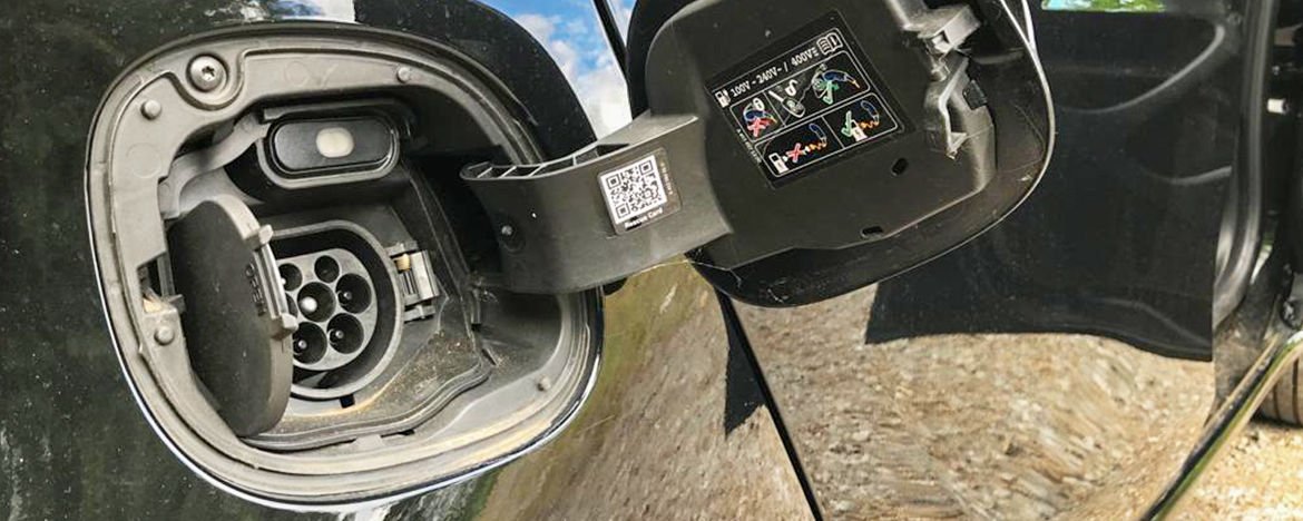 Drive with us: Test driving the all-electric smart EQ forfour | Carparison