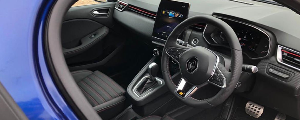 Drive with us: Test driving the new Renault Clio | Carparison