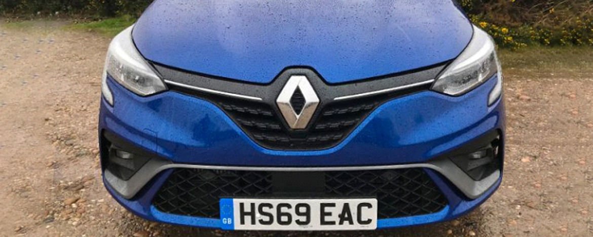 Drive with us: Test driving the new Renault Clio | Carparison