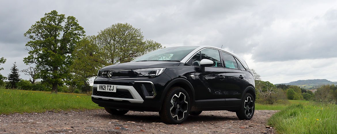 Drive with us: Vauxhall Crossland Review | Carparison