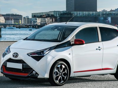 Best small cars for new drivers | Carparison