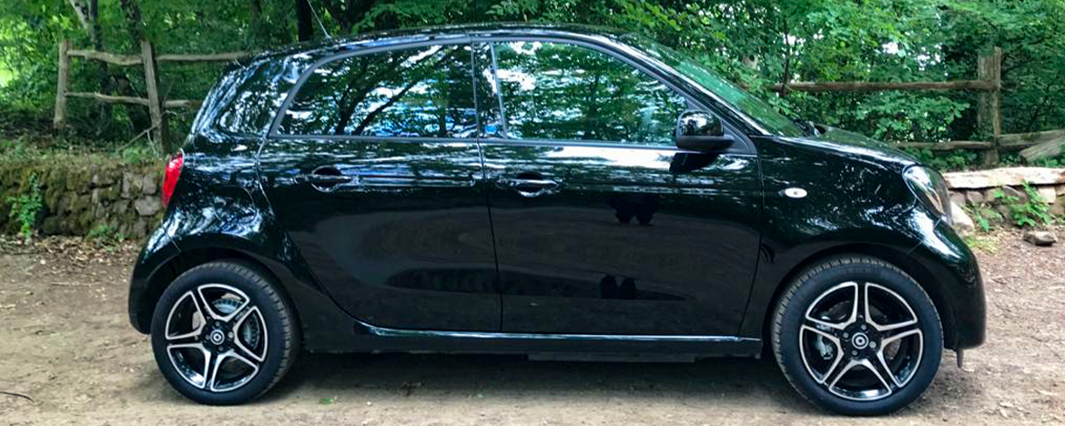 Drive with us: Test driving the all-electric smart EQ forfour | Carparison