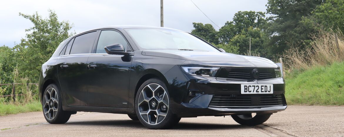 Vauxhall Astra Review: The New 1 Series Alternative? | Carparison